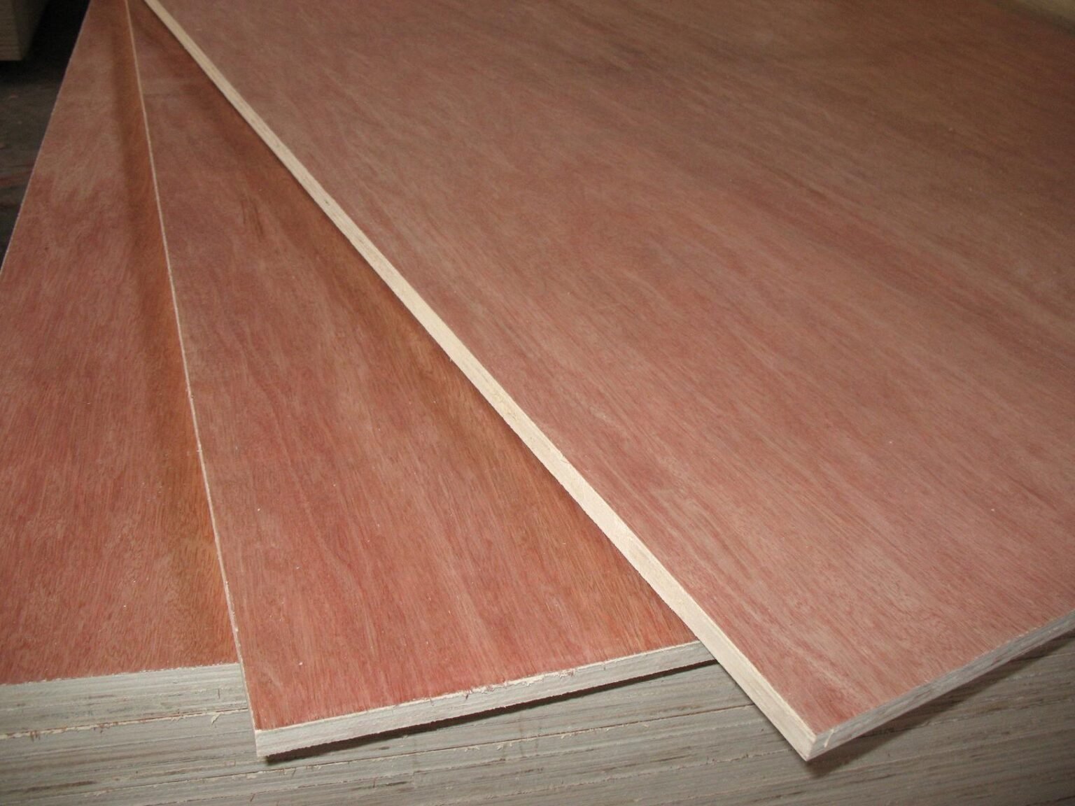 WBP Ply Board 2.4m x 1.2m (8’x4′) – redbridgebm.com